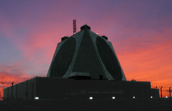 U.S. to Sell Large Early Warning Radar to Qatar (August 7, 2013) (corrected February 10, 2014 ...
